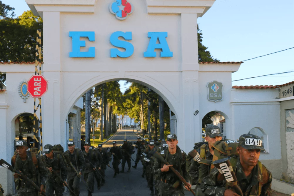EM Guia Completo ESA 2024 - Estratégia Militares